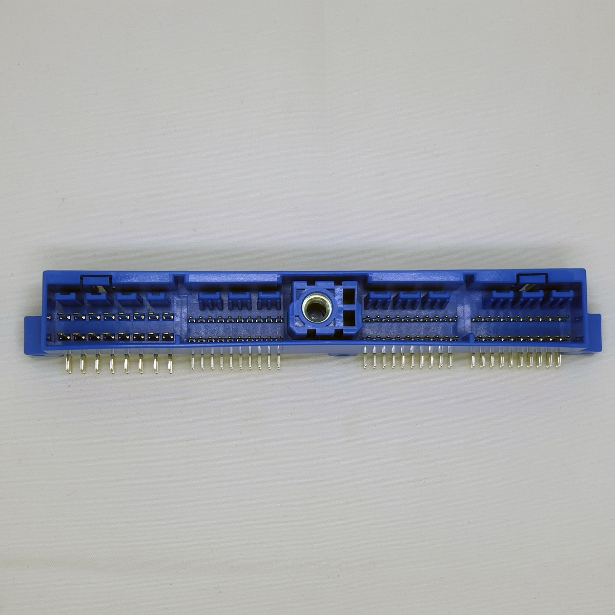 Nissan 76p ECU connector – BossGarage.eu